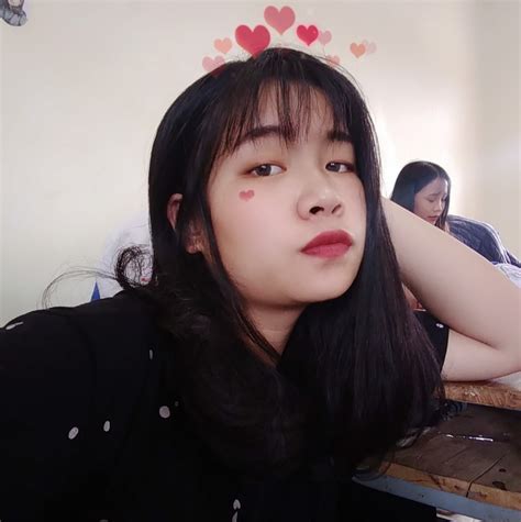 Chị Em Giúp Nhau Bán Hàng