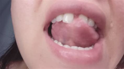 Morbosa Boca Bbw Lengua Traviesa Y Dientes Provocadores Bbw Fetish