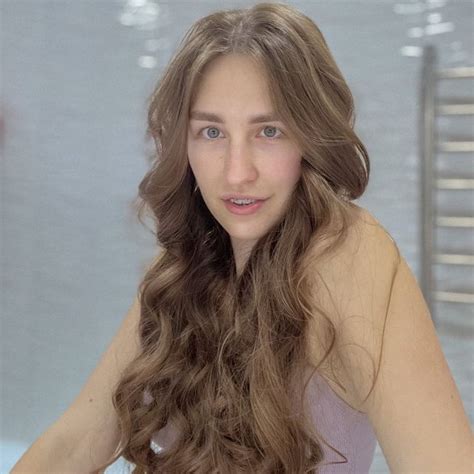 НАСТЯ•МАТЕРИНСТВО СЕМЬЯ • Threads Say More