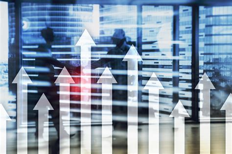 마천루 배경에 화살표 그래프를 투자 그리고 금융 성장 개념입니다 고층 건물에 대한 스톡 사진 및 기타 이미지 고층 건물 그래프 금융 Istock