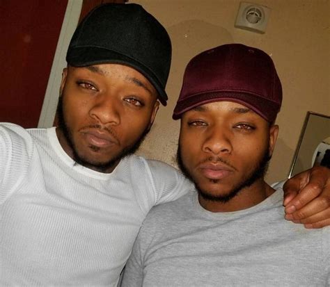 Pin By Brandi On Mirror Image Identical Twins Twin Girls Mirror Image