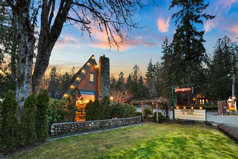 Robin Hood Village Resort Hood Canal Cabins Weddings And Events