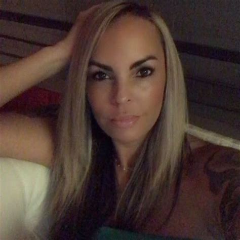 Sandrine Sandrine240882 • Threads Say More