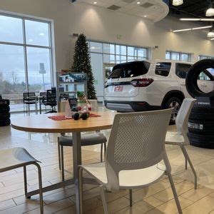 Damian Lillard Toyota Updated May 2026 21 Photos And 71 Reviews 3142 Ne Doran Dr