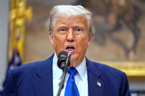 5 500억 항공기 선물 받은 트럼프 안 받으면 멍청