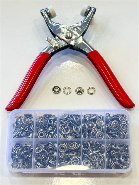 მძივების და ძაფების მძივების და ძაფების მაღაზია • ფერადი