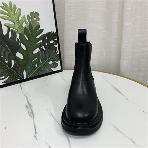 品牌撤柜2020冬季新款断码处理真皮女鞋橡筋松紧口切尔西加绒短靴虎窝淘