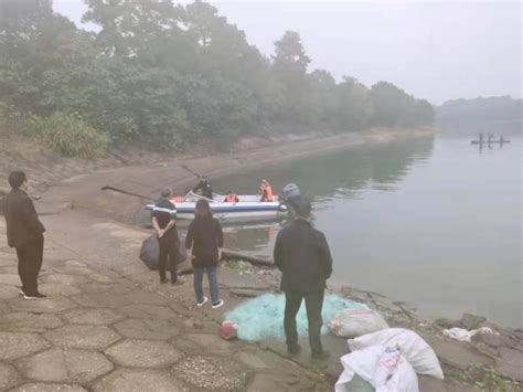 古培镇：制止汨罗水库非法捕鱼行为
