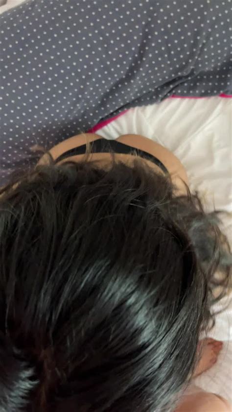 She Knows How Daddy Likes It Scrolller