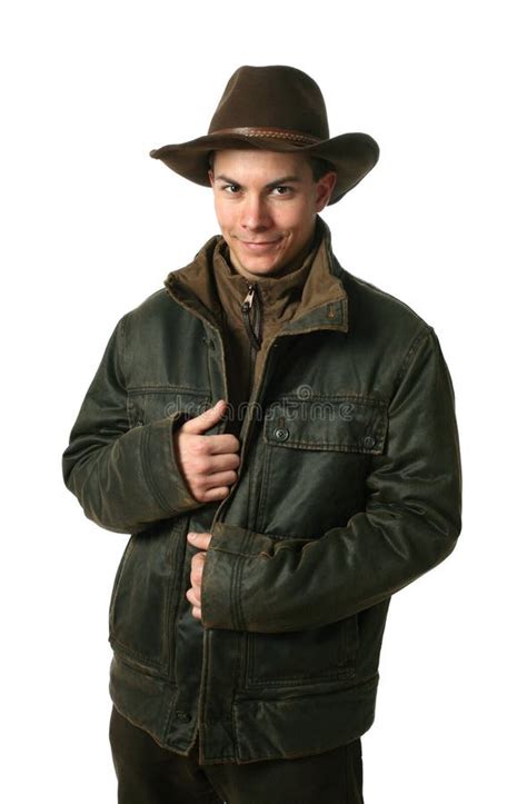 Молодой человек в одеждах зимы Стоковое Фото изображение насчитывающей посмотрите съемка