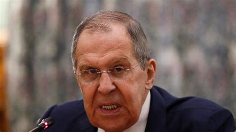 Лавров не си представя диалог с Украйна докато в Киев управлява партията на мира От деня