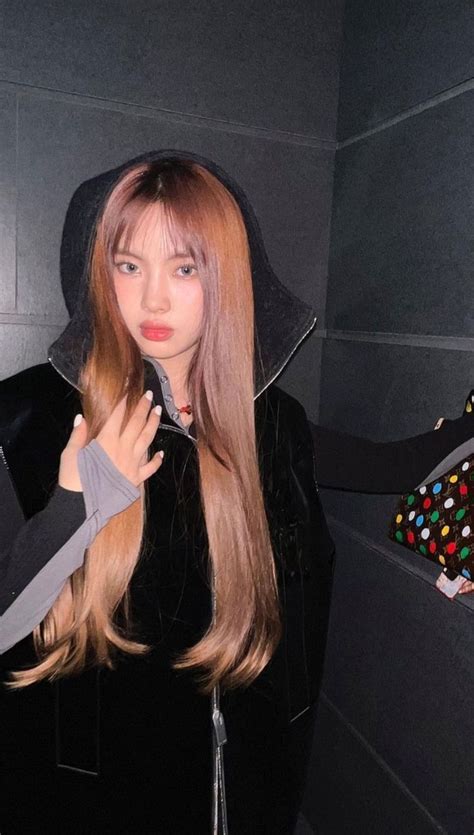 Hyein Long Hair With Bangs New Jeans Style Hairstyles With Bangs