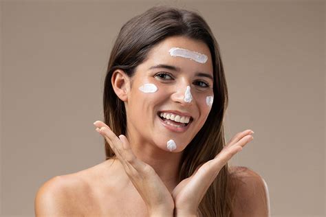 زمان و ترتیب استفاده از محصولات مراقبت از پوست قسمت اول اَوه