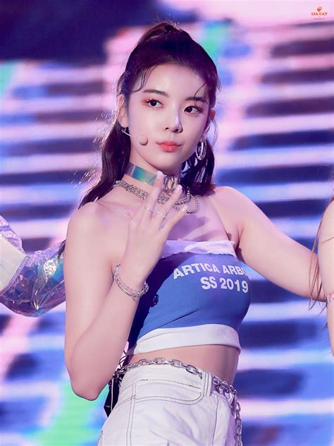 Itzy Lia Photos