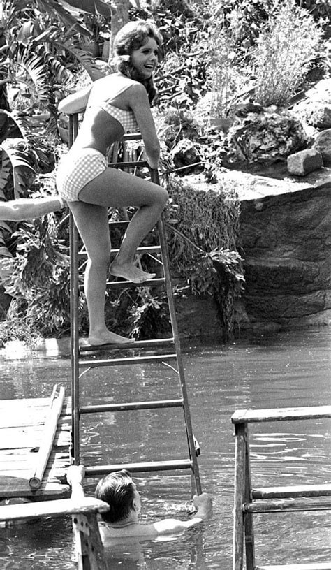 Dawn Wells On The Set Of Gilligans Island Some Time From 1965 To 1967