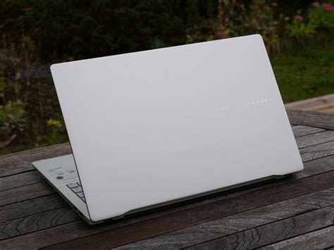 Test Du Asus Vivobook S Snapdragon X Plus Quand Les Pc Arm Saventurent Sous Les Euros