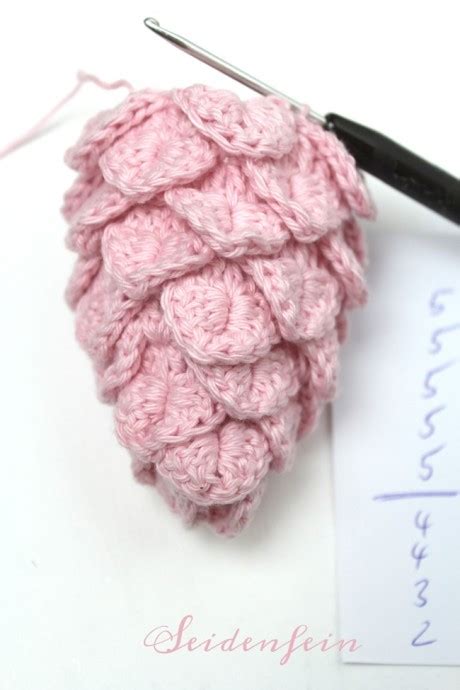 Вязаные шишки