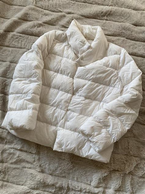 Біла куртка — ціна 290 грн у каталозі Куртки Купити жіночі речі за доступною ціною на Шафі