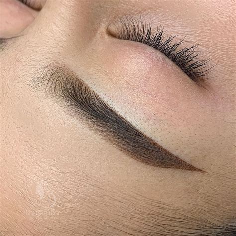 อย่าพึ่งคิดว่าไม่สวยมาลองสักคิ้วดูก่อ บ้านรักษ์คิ้ว สักคิ้ว ต่อขนตา ทำเล็บ บึงวรกิจ ศรีราชา