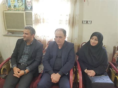 فومن دیدار مدیرکل بهزیستی گیلان با خانواده شهید عنایت الله محمدی