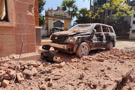 မိုးမိတ်တိုက်ပွဲ ဆက်ပြင်းထန်၊ စစ်တပ်က လေကြောင်းပစ်ကူသုံးပြီးခုခံ