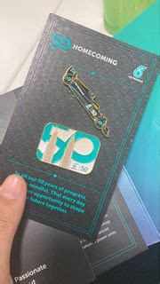 F1 PETRONAS PIN P50 Hobbies Toys Collectibles Memorabilia Fan
