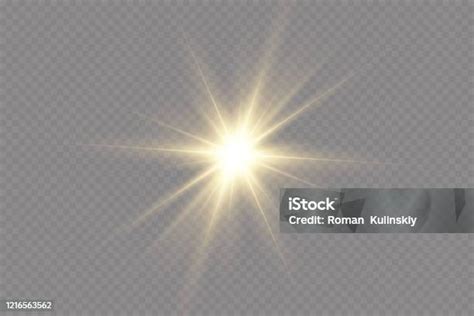 투명한 배경에 깜박임 조명 및 반짝임 세트 밝은 금이 깜박이고 눈부심 추상 황금 빛은 빛의 밝은 광선을 격리 빛나는 라인 개성 개념에 대한 스톡 벡터 아트 및 기타 이미지
