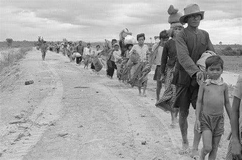 Mossad Elli ក្រោយការដួលរលំរបស់របប ប៉ុល ពត នៅថ្ងៃ៧ មករា