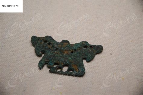春秋战国蝶纹青铜牌饰高清图片下载 红动中国