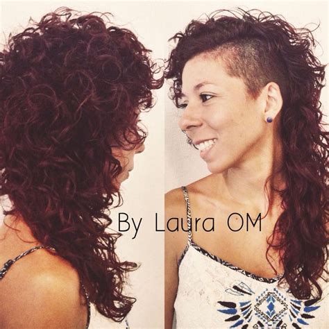 Creative Curly Hair By Laura Om The Queen Of Curls Find Her In Puerto