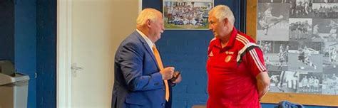 Gouden Waarderingsspeld Van De Knvb Voor Kees Van Sabben