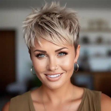 Pin By Janie Cooksey On Hair Styles Funky Short Hair Short Hair Styles Short Sassy Haircuts