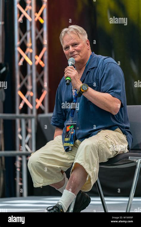 Richard Dean Anderson Actor Richard Dean Anderson Tv Time