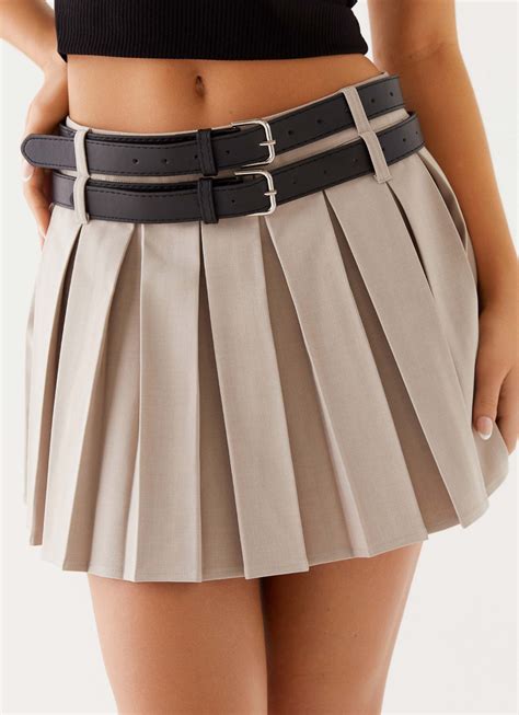 Cool Girl Double Belt Mini Skirt Beige Peppermayo