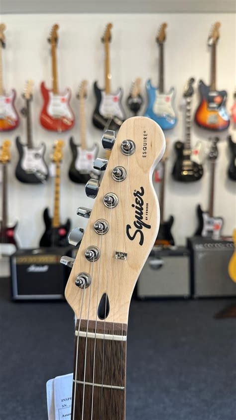 Guitarra Fender Squier Sonic Esquire H Ultraviolet