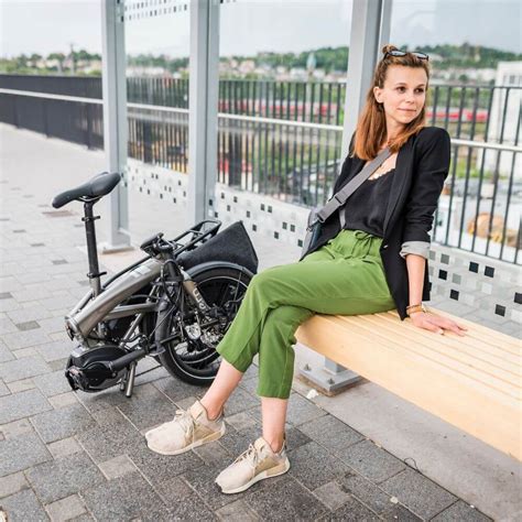 Foldable Electric Bikes In Canada Compact And Powerful Scooteretti