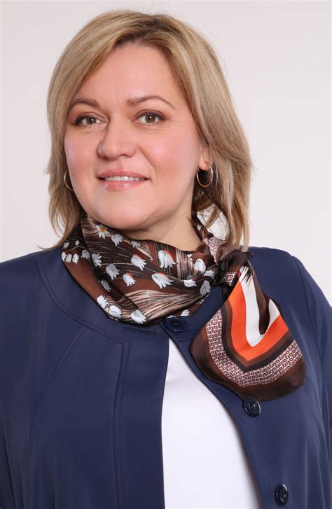 Brązowa Chusta W Kwiaty