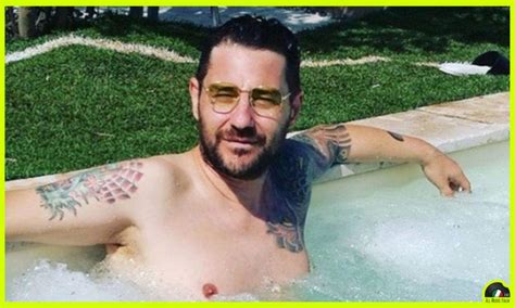 Leo Pari Roma Est Testo Significato E Audio Del Nuovo Singolo