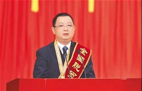 张渠伟 大山谷图库
