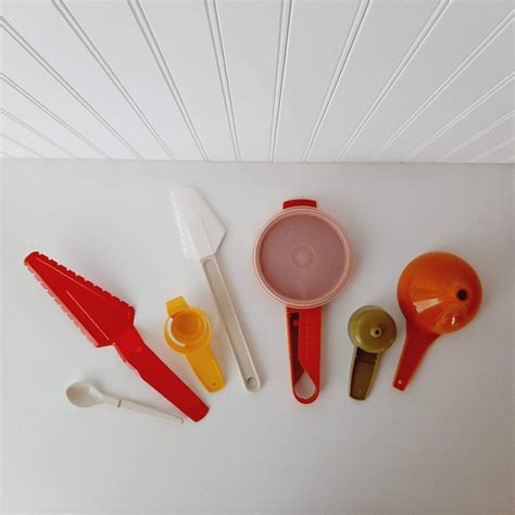Vintage Tupperware Baking Toolspie Cake Serverserrated Spatula