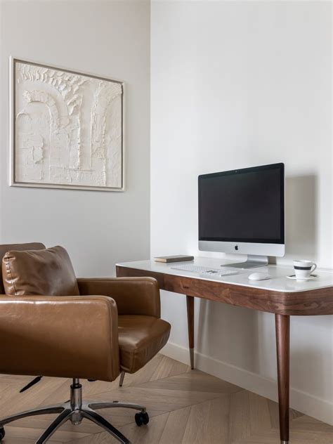 Minimalist Desk Setup