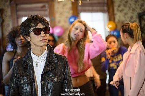龐麥郎洗腦金曲《我的滑板鞋》官方mv首發 每日頭條