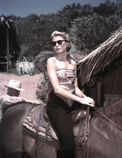 Rarely Seen Photos Of Grace Kelly Grace Kelly Style Photos