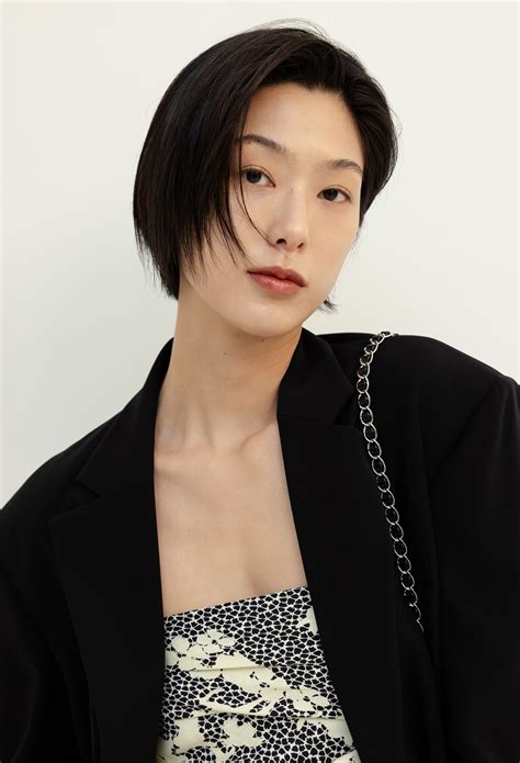 밤비 실크 스카프 블랙 감도 깊은 취향 셀렉트샵 29cm