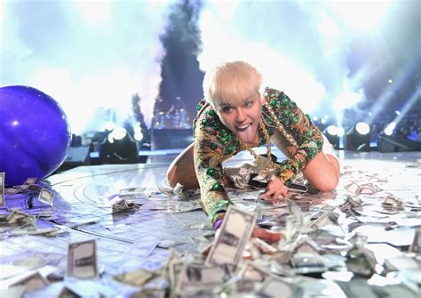 Miley Cyrus Gets Raunchy For Her Bangerz Tour Opening In Vancouver