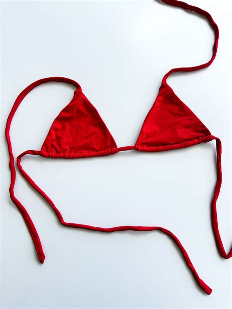 Biquíni Cortininha Empina Bumbum Vermelho Vogabr