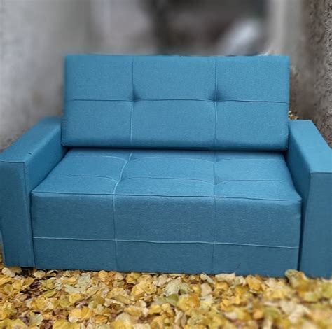 გასაშლელი დივნები და სავარძლები