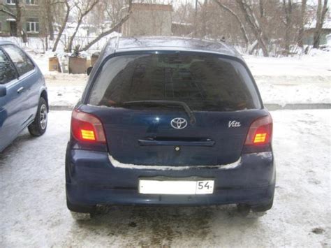 1999 Toyota Vitz specs