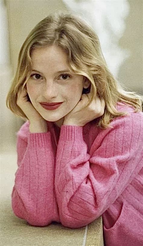 Pin By Sofia Li On Camille Yolaine In Camille Yolaine French Girls Beautiful Redhead