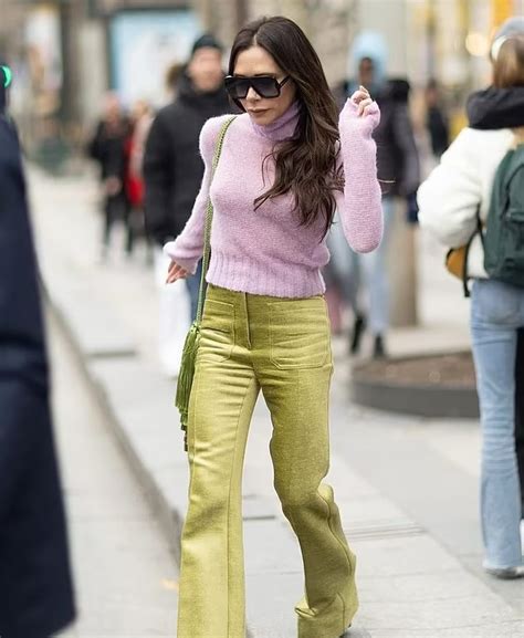 استایل جذاب زوج معروف در خیابان‌های پاریس عکس